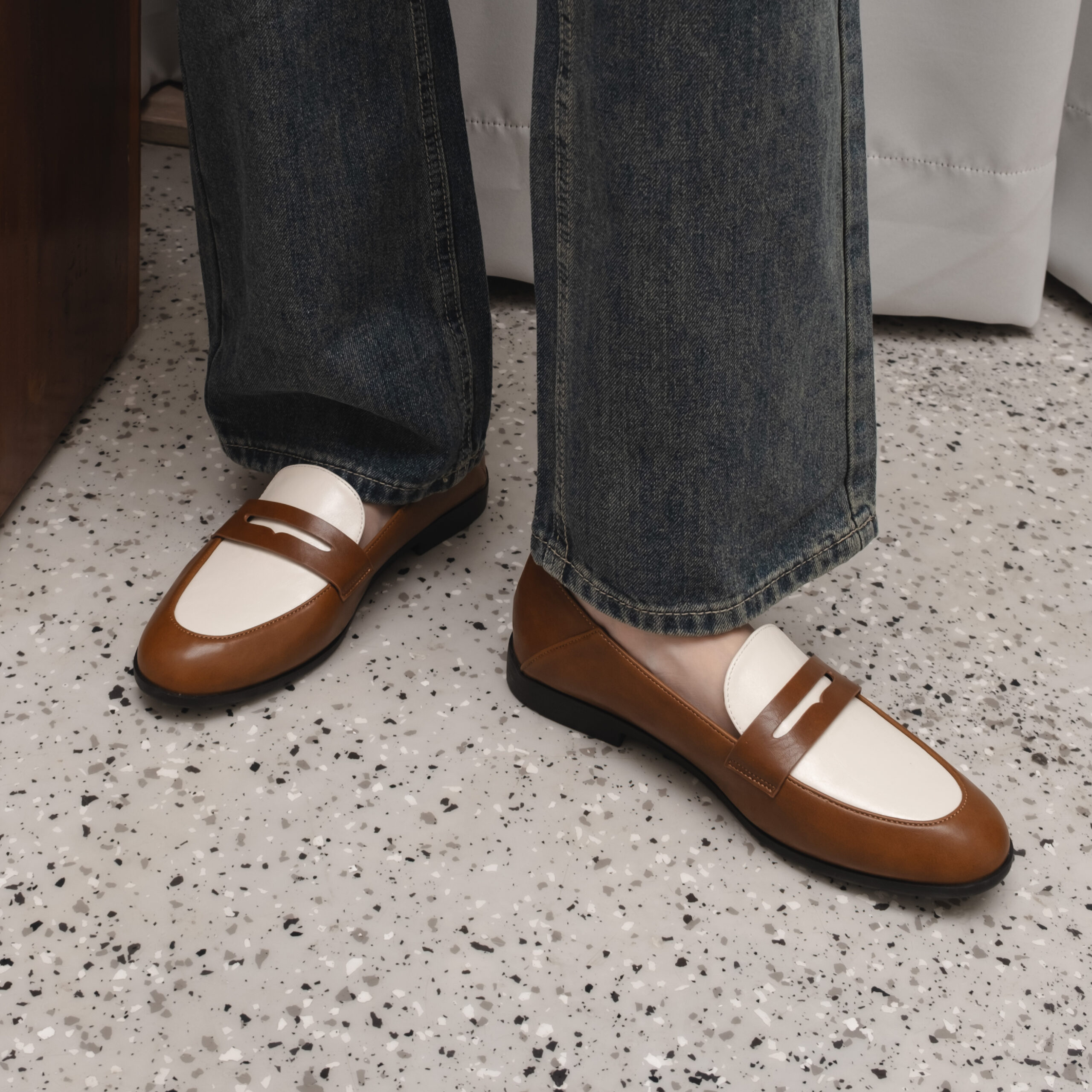 Maple Loafers Two Tone – Central Indonesia